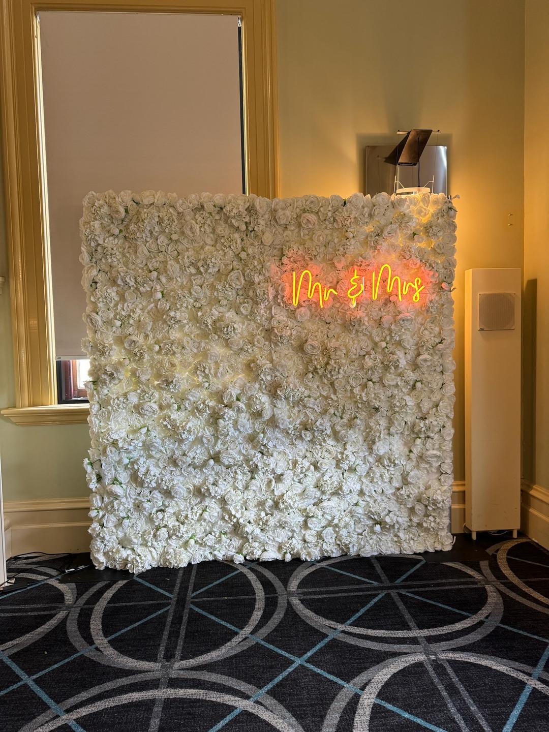 Flower Wall & Neon Sign Backdrop for Weddings and Engagement Parties ...